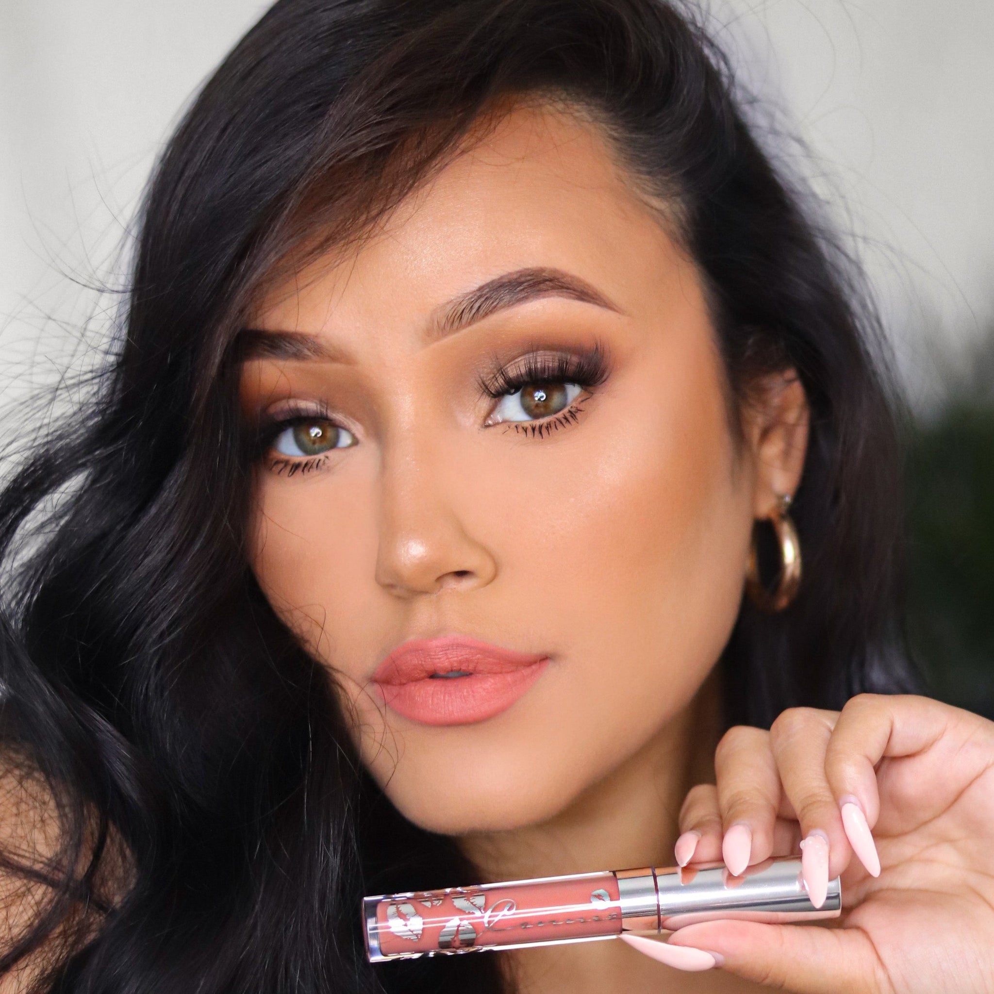 Main Chick – Constance Beauty